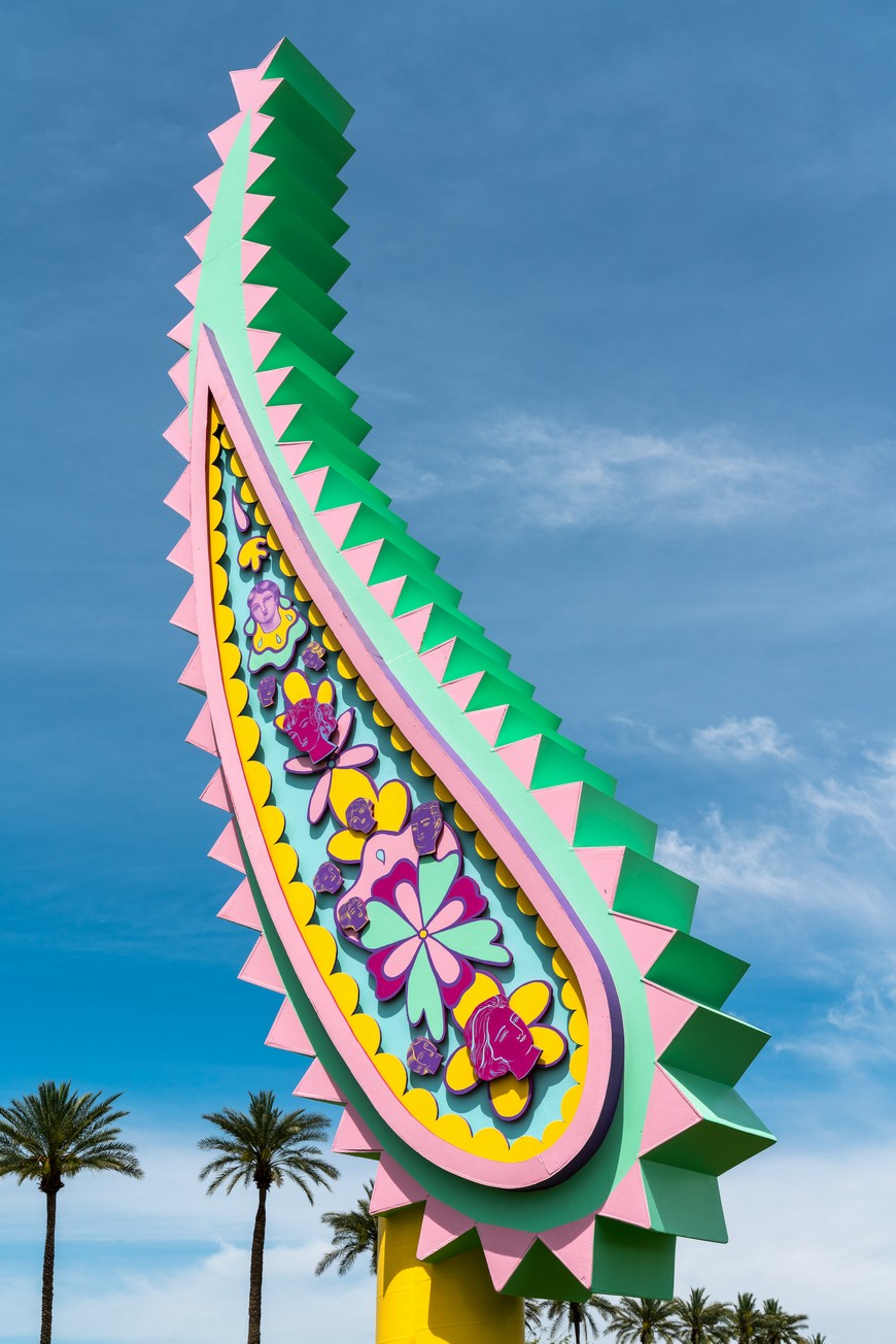 Coachella 2019 Has Some Incredible Colourful Art Installations ...
